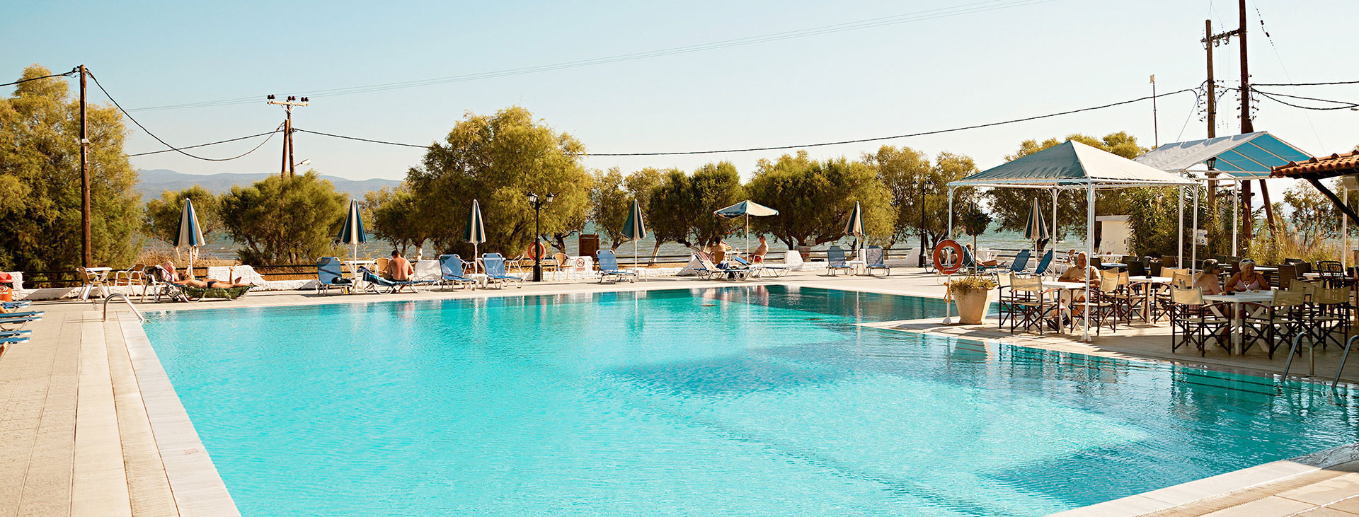 Kalloni Bay Hotel - Bestil hotel i Skala Kallonis hos Spies